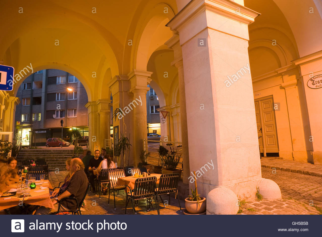 Wien Gasthaus High Resolution Stock Photography and Images - Alamy
