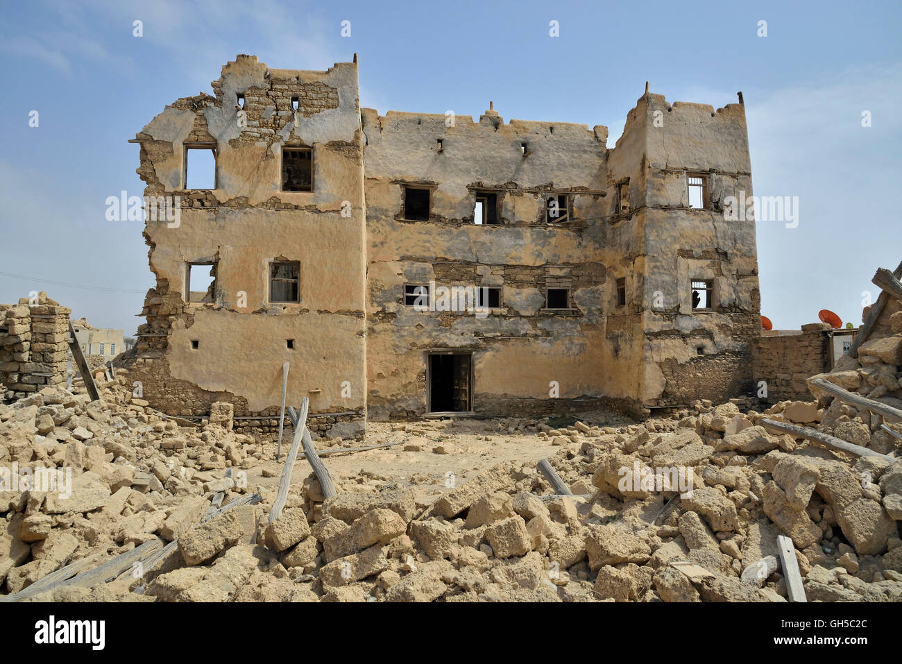 Bombed house hi-res stock photography and images - Alamy
