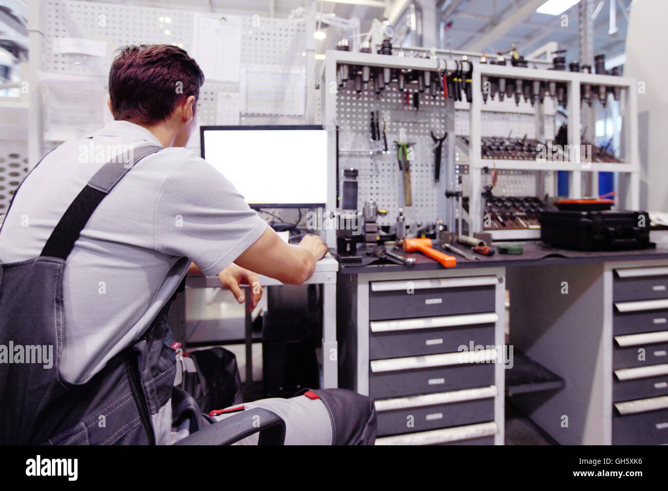 Cnc machine hi-res stock photography and images - Alamy