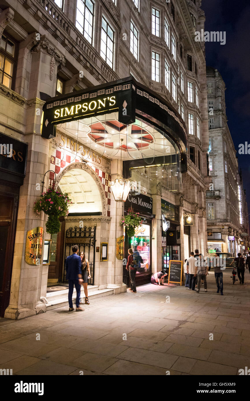 Simpsons restaurant london hi-res stock photography and images - Alamy