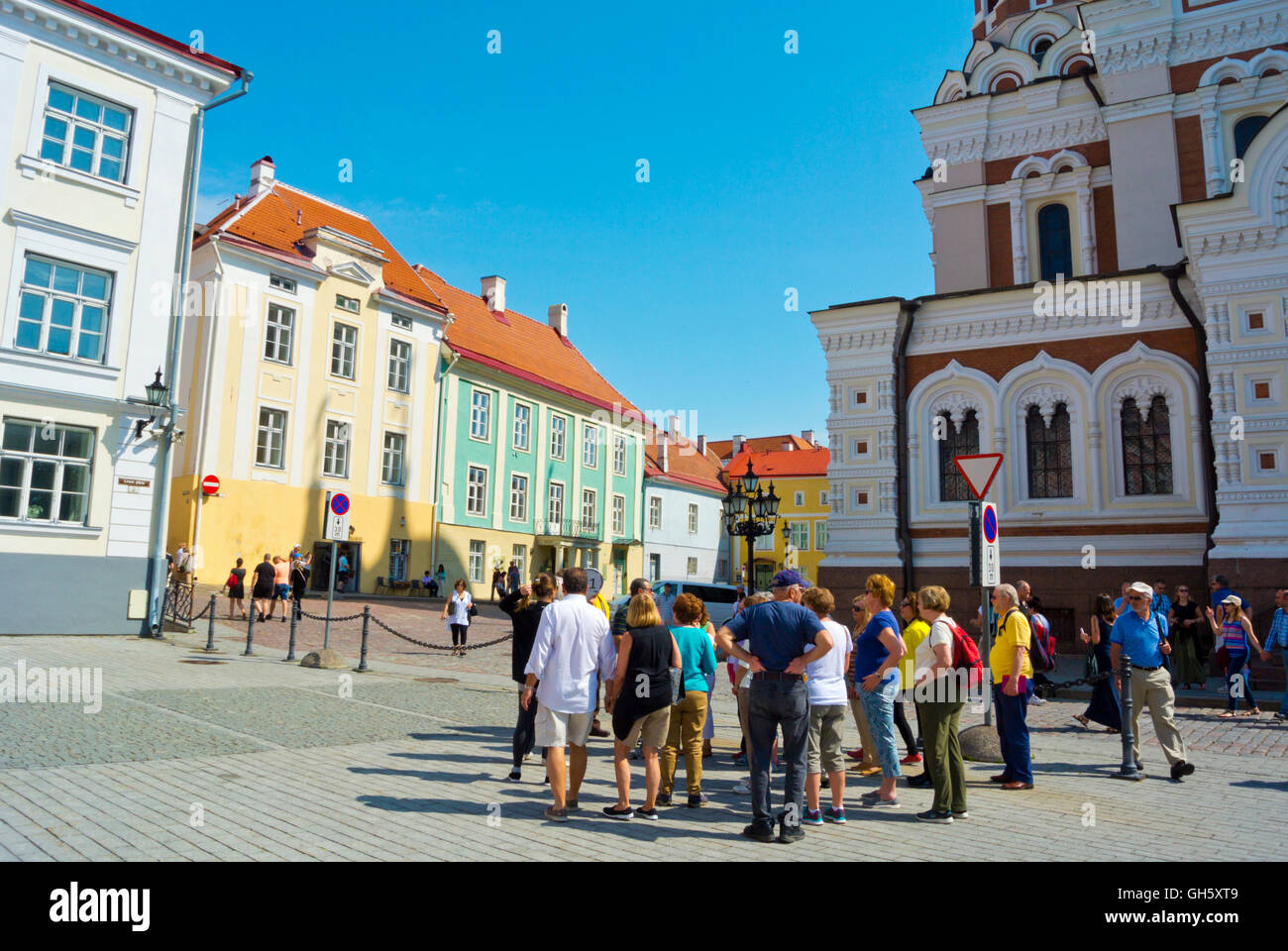 Guided tour group, Lossiplats, Toompea, Old town, Tallinn, Estonia ...