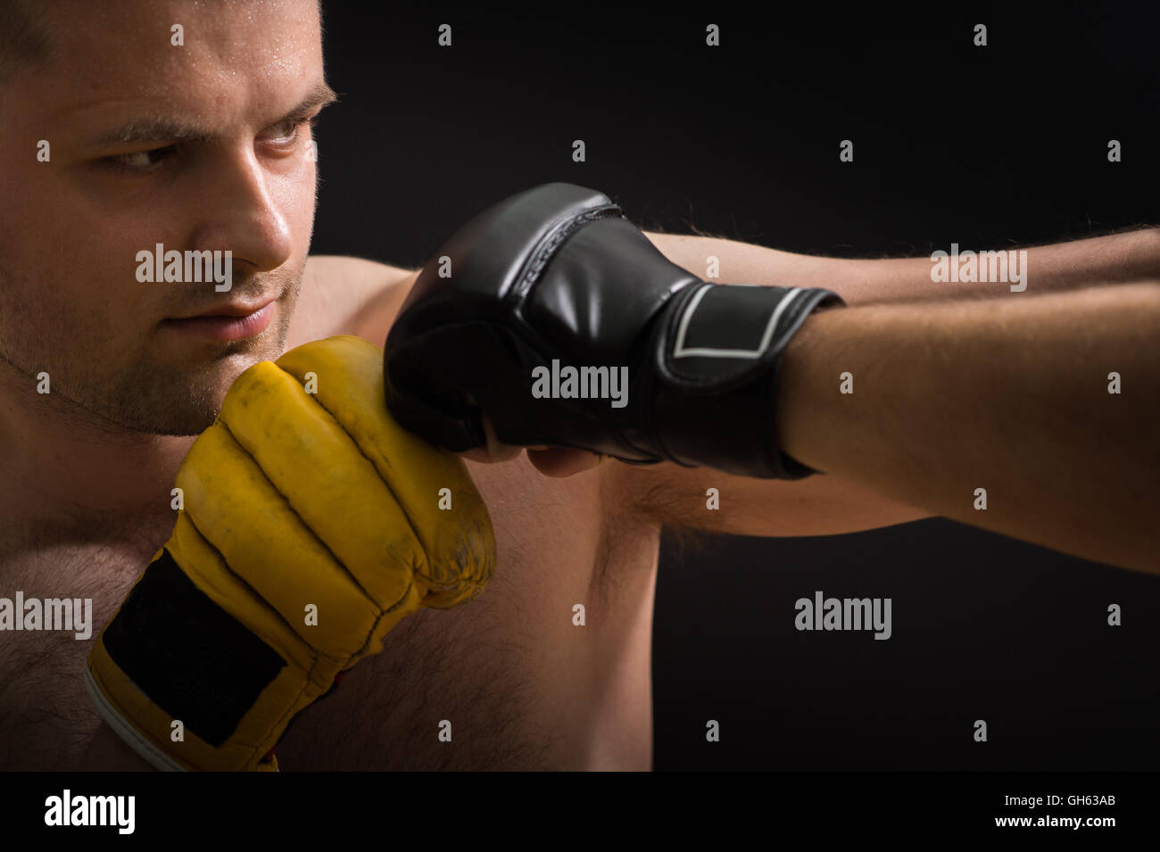 Fighter training his MMA skills Stock Photo - Alamy