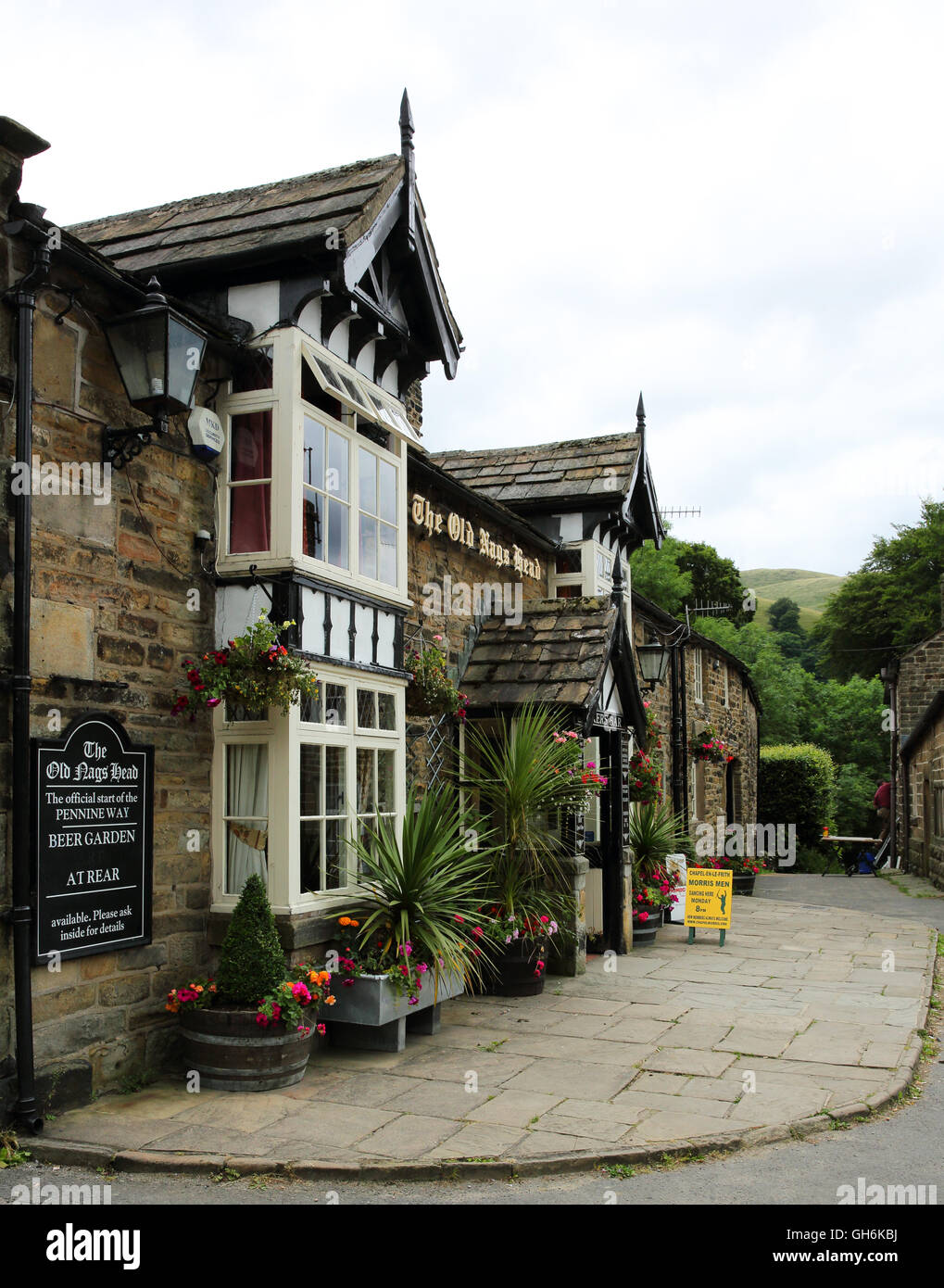 The Old Nags Head, Edale, a traditional British pub in the heart of the ...