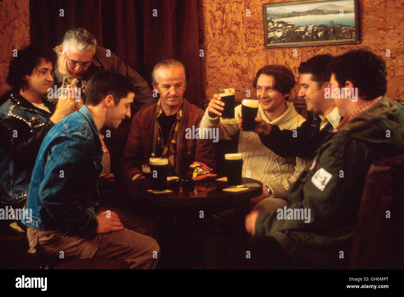 THE CLOSER YOU GET / American Women UK 2001 / Aileen Ritchie Szene ...