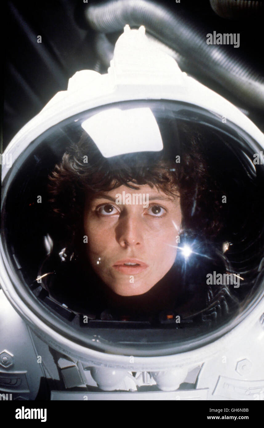 ALIEN - DIRECTORS CUT / UK 2003 / Ridley Scott Ripley (SIGOURNEY WEAVER ...