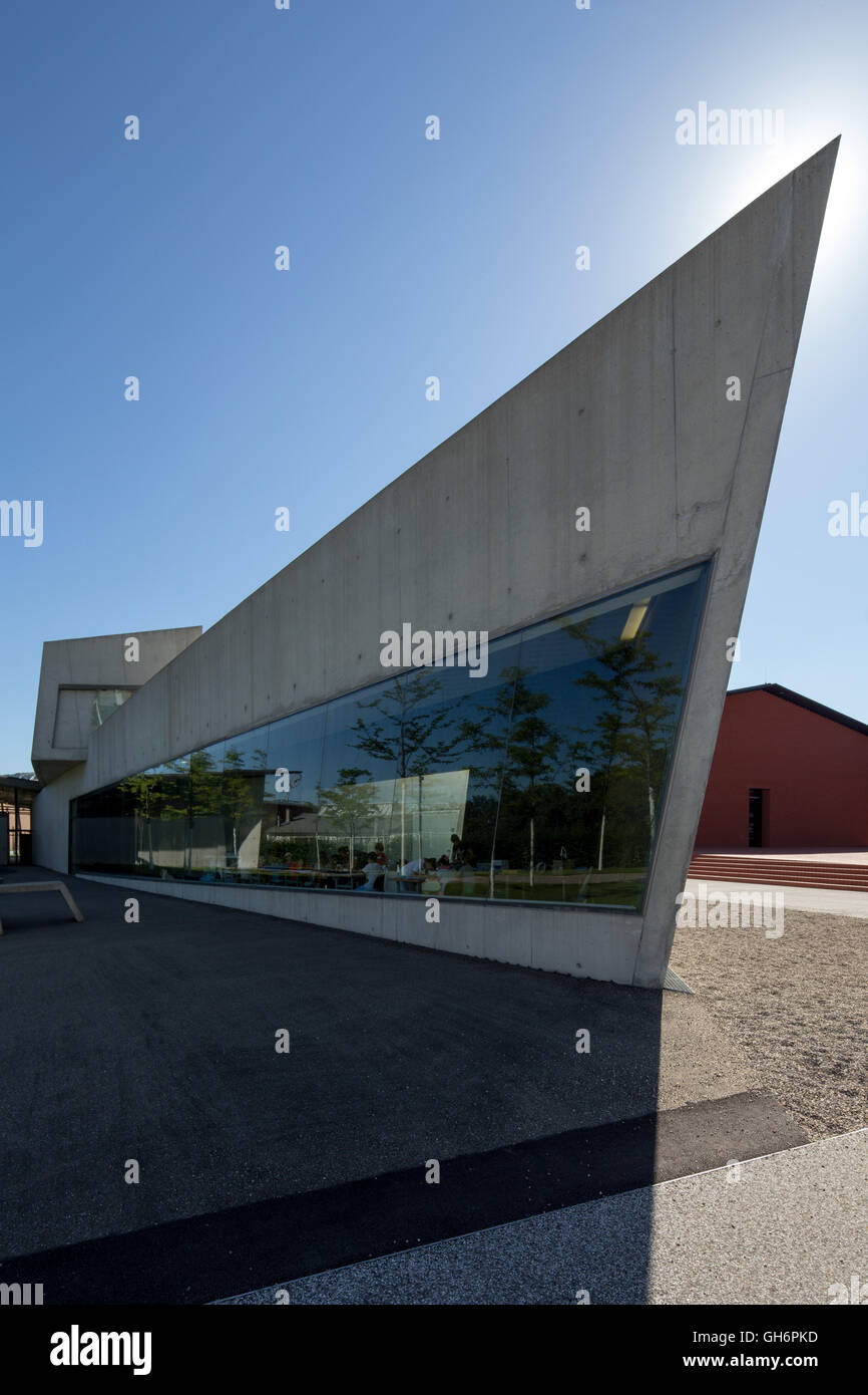 Fire Station by architect Zaha Hadid. Vitra Campus, Weil am Rhein ...