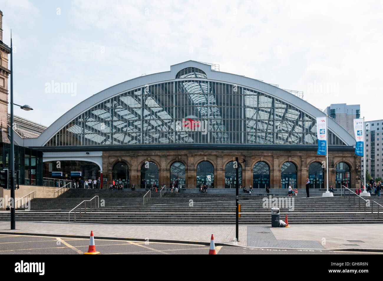 1800s lime street railway station uk hi-res stock photography and ...