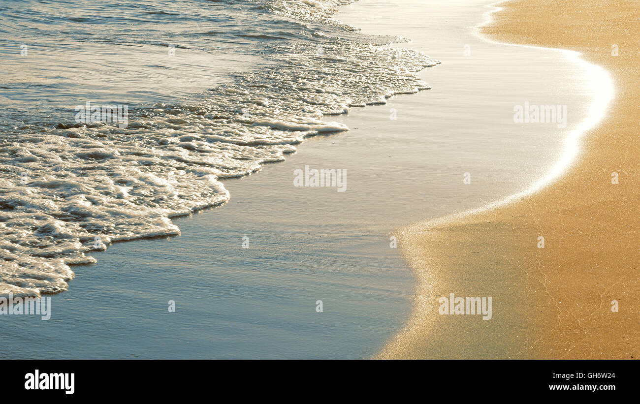 Ocean waves rushing on surf hi-res stock photography and images - Alamy
