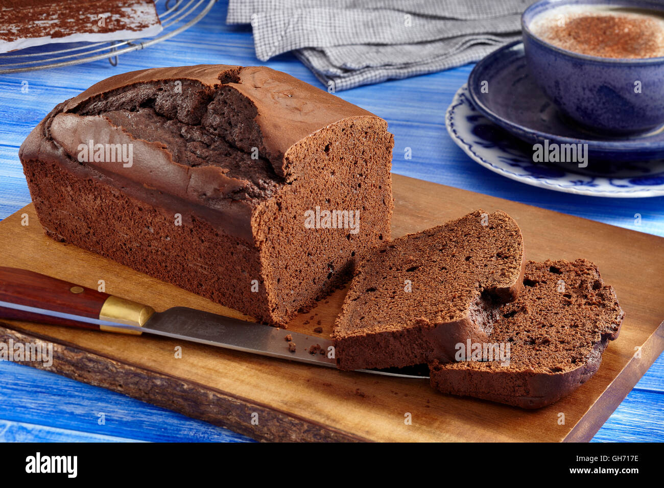 Molasses cake hi-res stock photography and images - Alamy