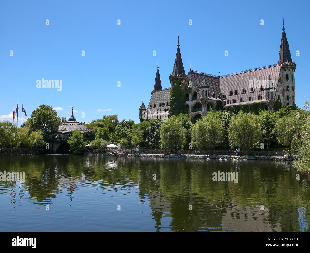 beautiful castle on the lake Stock Photo - Alamy