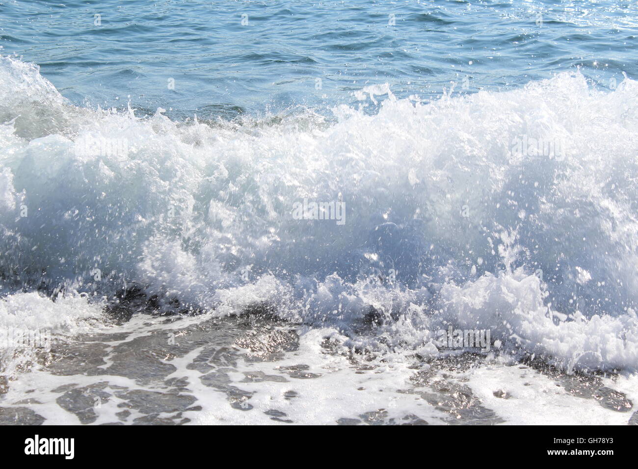 Beautiful wave hi-res stock photography and images - Alamy