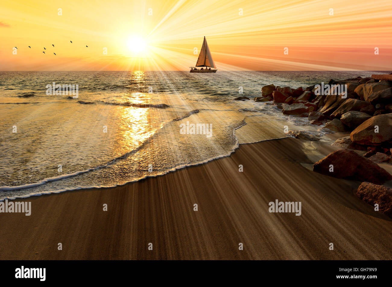 Radiant sun rays hi-res stock photography and images - Alamy