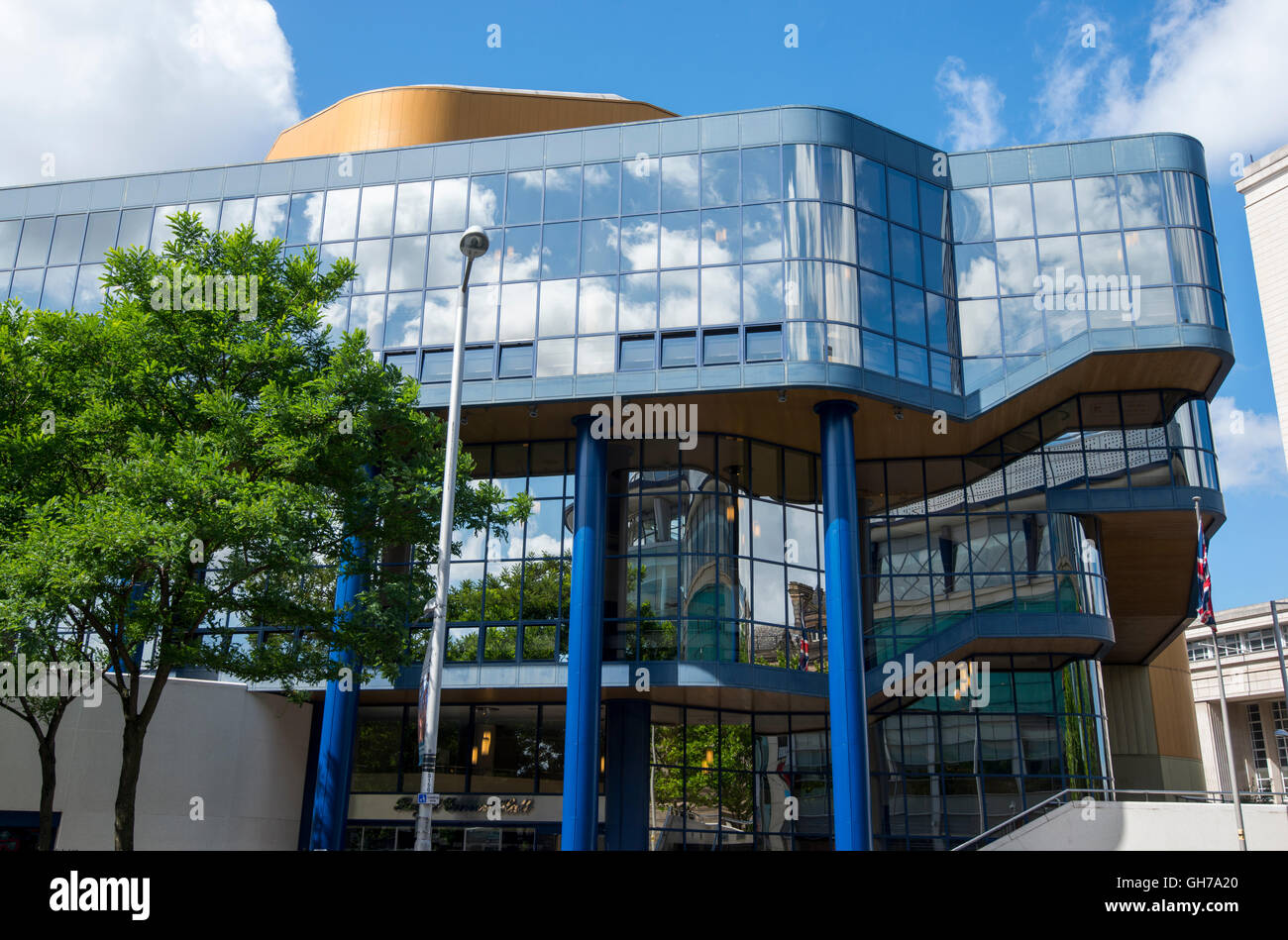 Exterior of modern concert hall with glass hi-res stock photography and ...