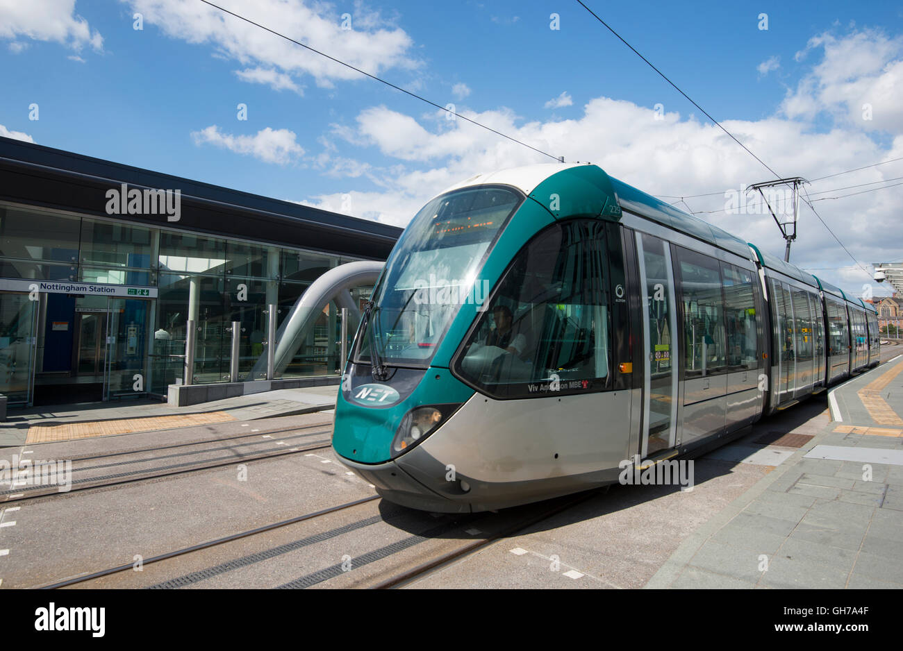 Nottingham railway station tram stop hi-res stock photography and ...