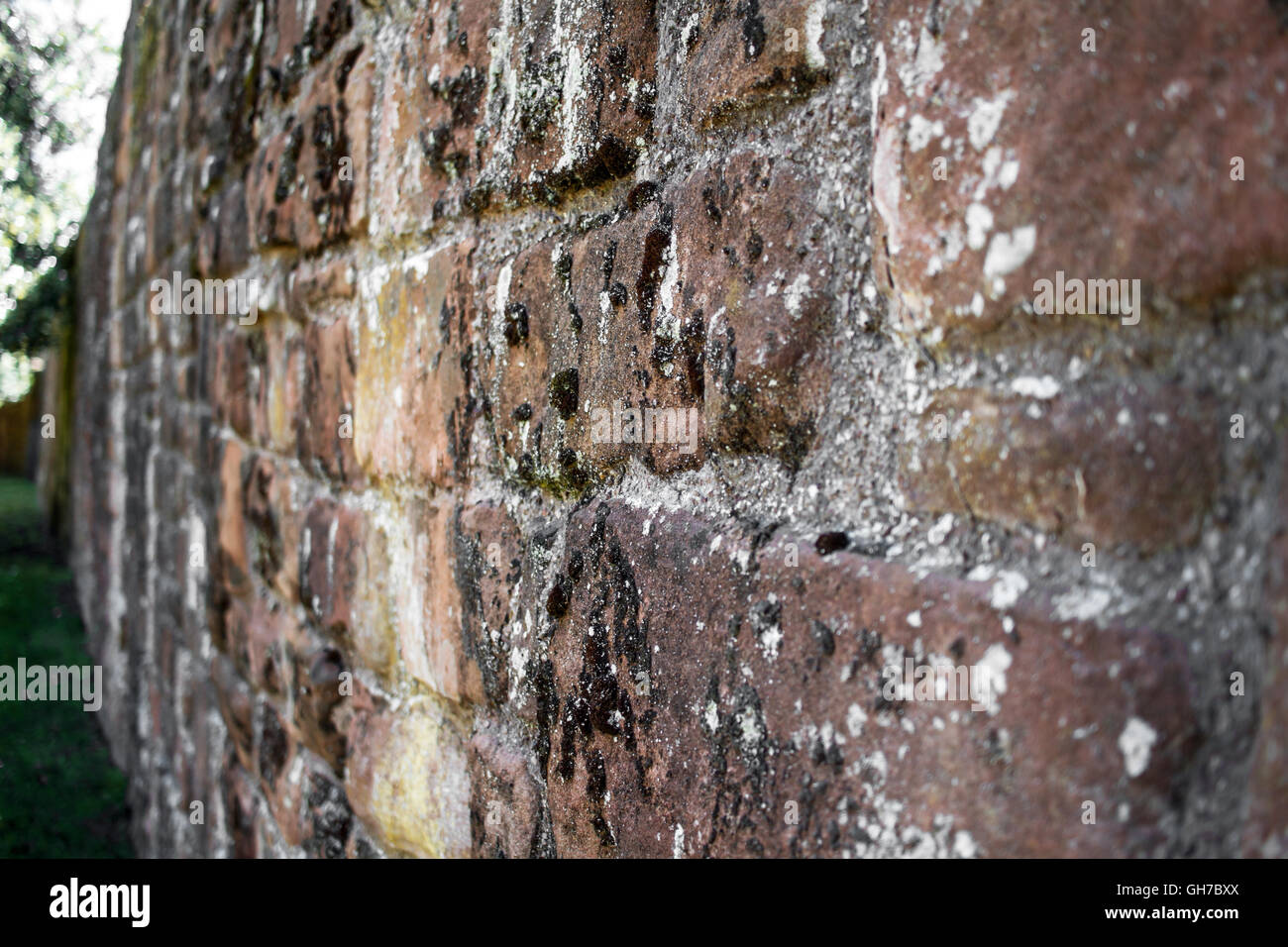 English castle hi-res stock photography and images - Alamy