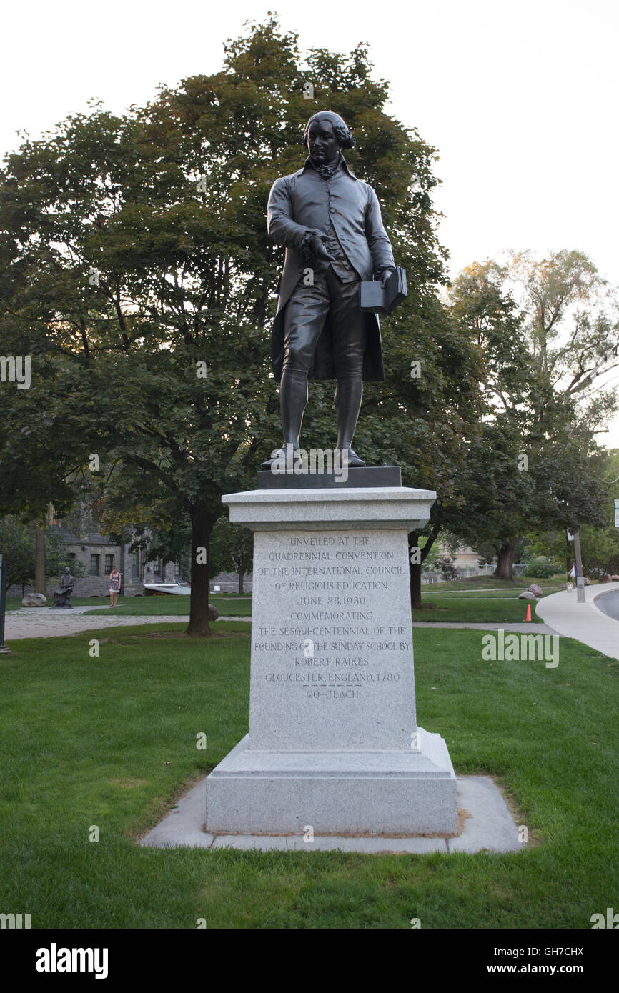 Robert Raikes statue Toronto Stock Photo - Alamy