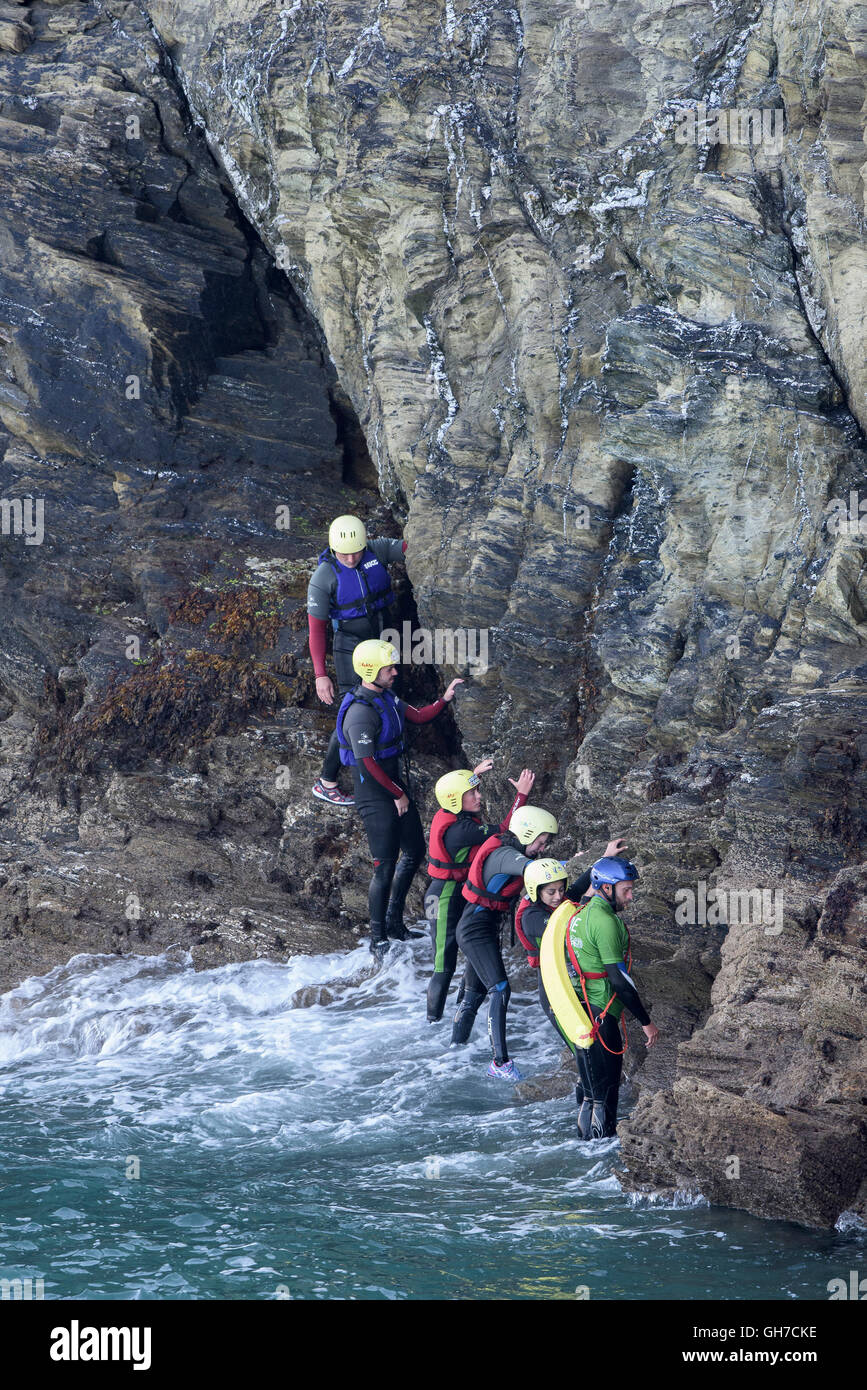 Coasteering cornwall hi-res stock photography and images - Alamy