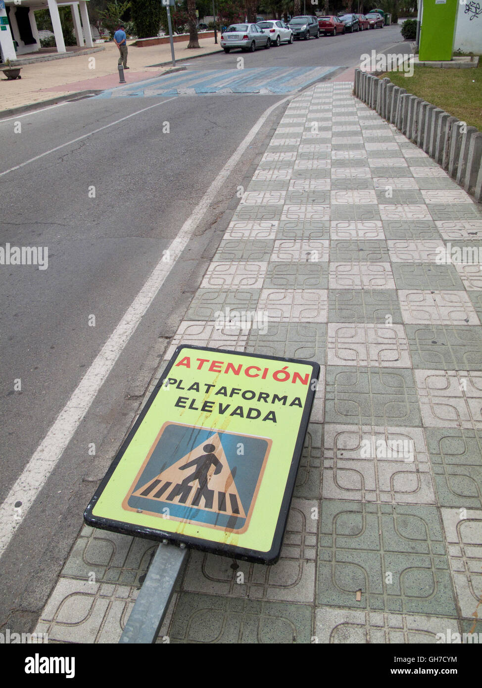 Spanish pedestrian crossing hi-res stock photography and images - Alamy