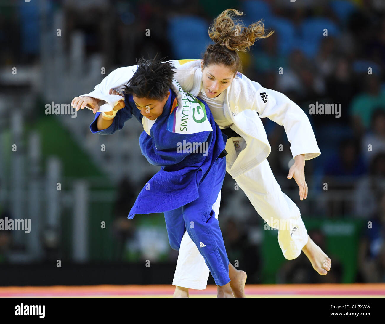 Rio de Janeiro, Brazil. 8th Aug, 2016. Nekoda Smythe-Davis (Blue) of ...