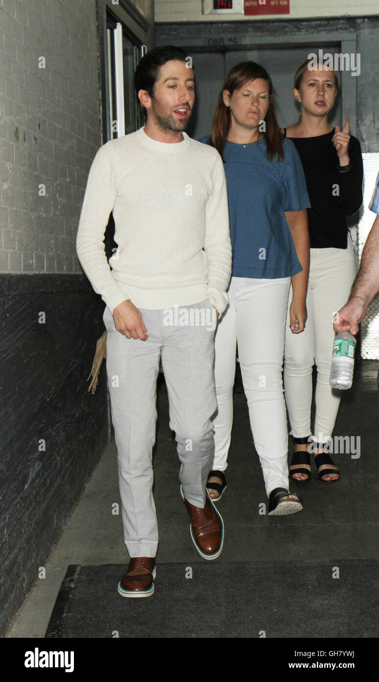 NEW YORK, NY-August 08: Simon Helberg at AOL BUILD to talk about his ...