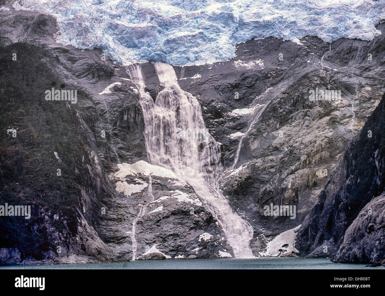 Beagle Channel, Alberto de Agostini National Pa, Chile. 9th Feb, 2003 ...