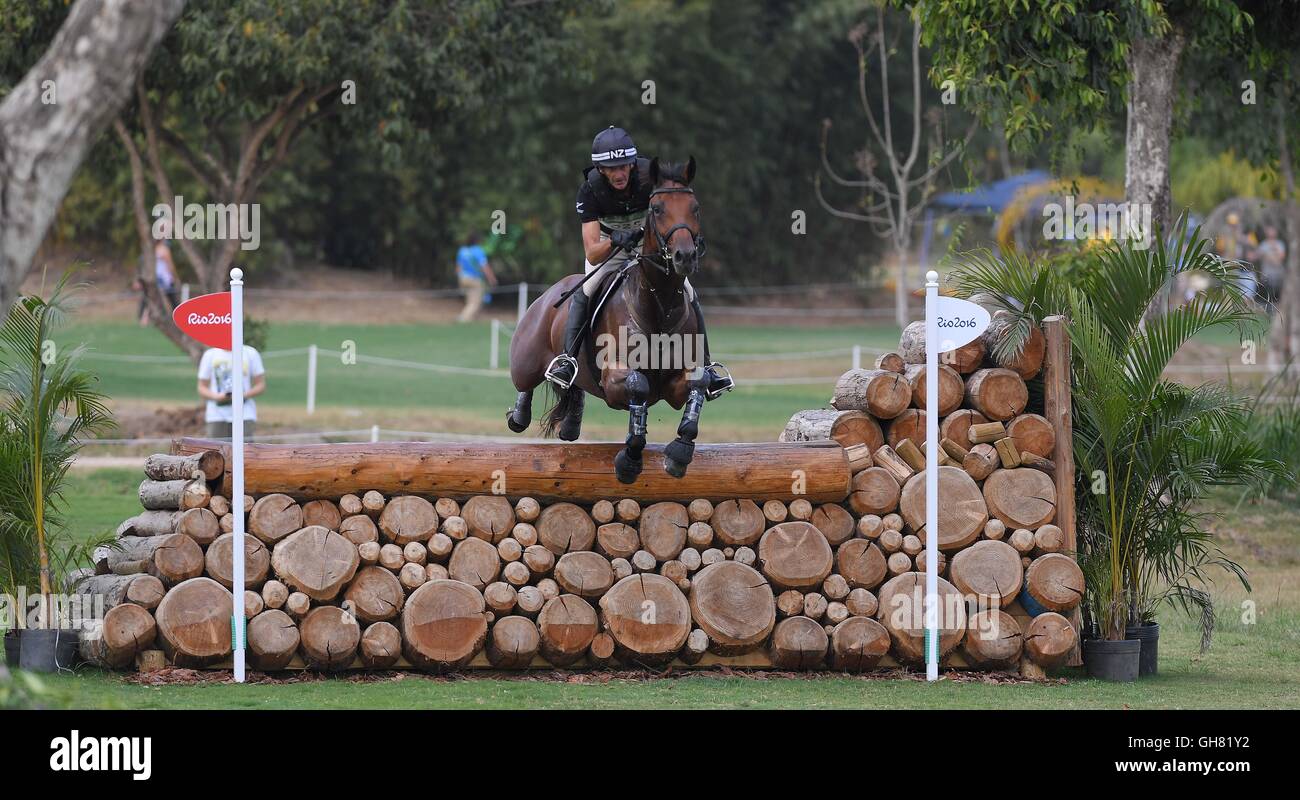 Rio de Janeiro, Brazil. 8th August, 2016. Fence 15. Mark Todd (NZL ...