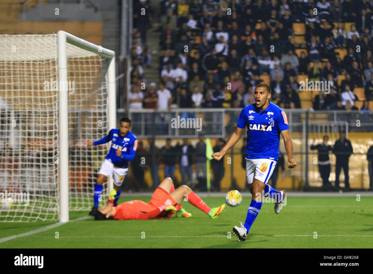 SÃO PAULO, SP - 08.08.2016: CORINTHIANS X CRUZEIRO - The Abila player ...