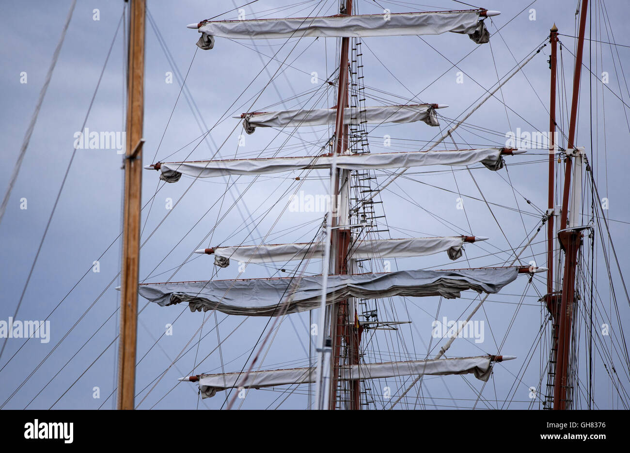 Three masted barkentine hi-res stock photography and images - Alamy