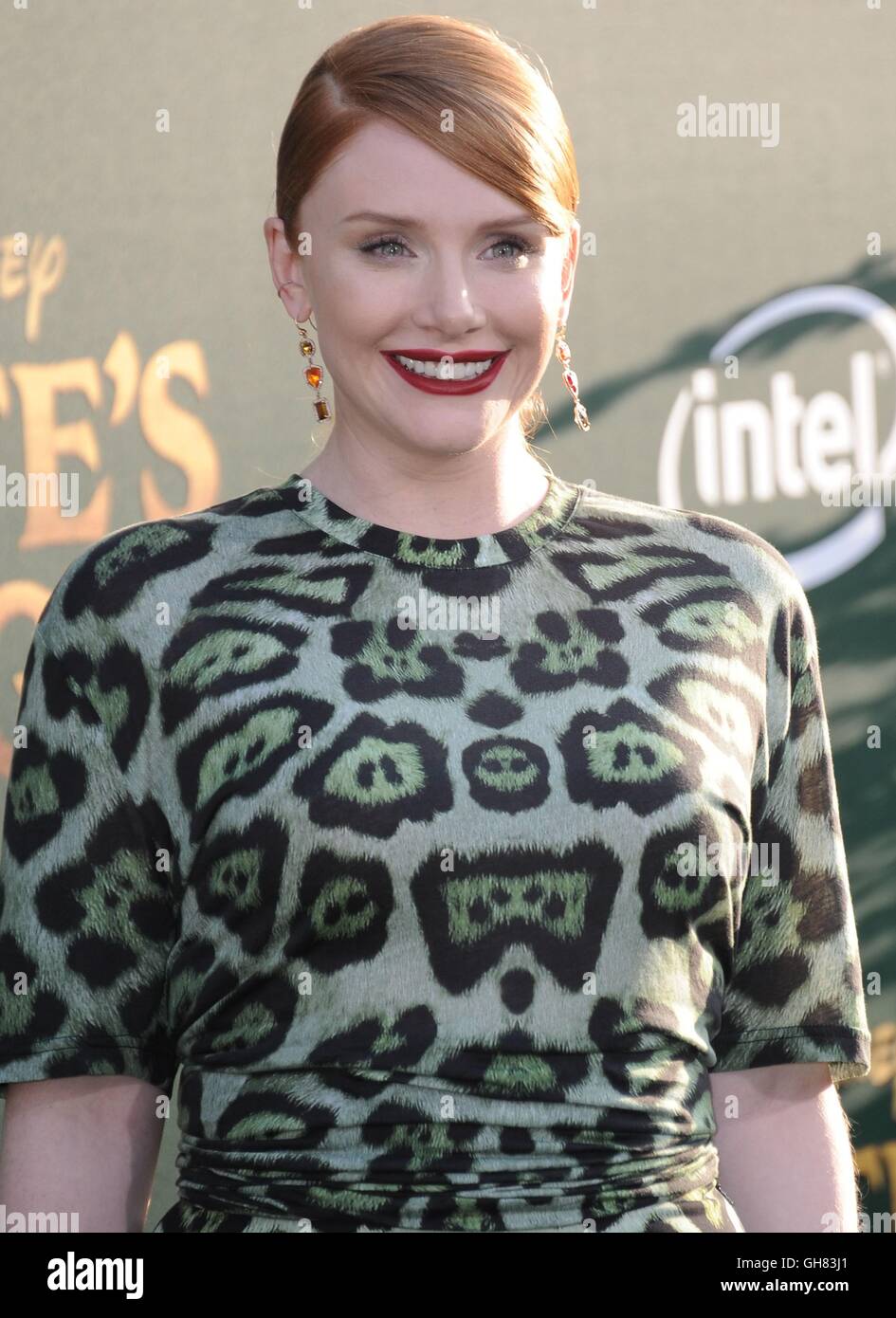 Los Angeles, CA, USA. 8th Aug, 2016. Bryce Dallas Howard at arrivals ...