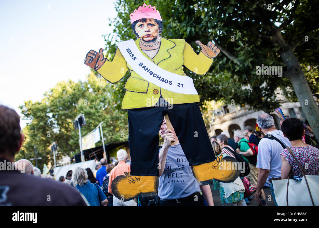 Miss train hi-res stock photography and images - Alamy