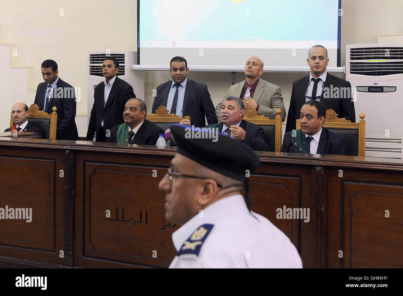 Cairo, Egypt. 9th Aug, 2016. Egyptian judges attend the trial of ...