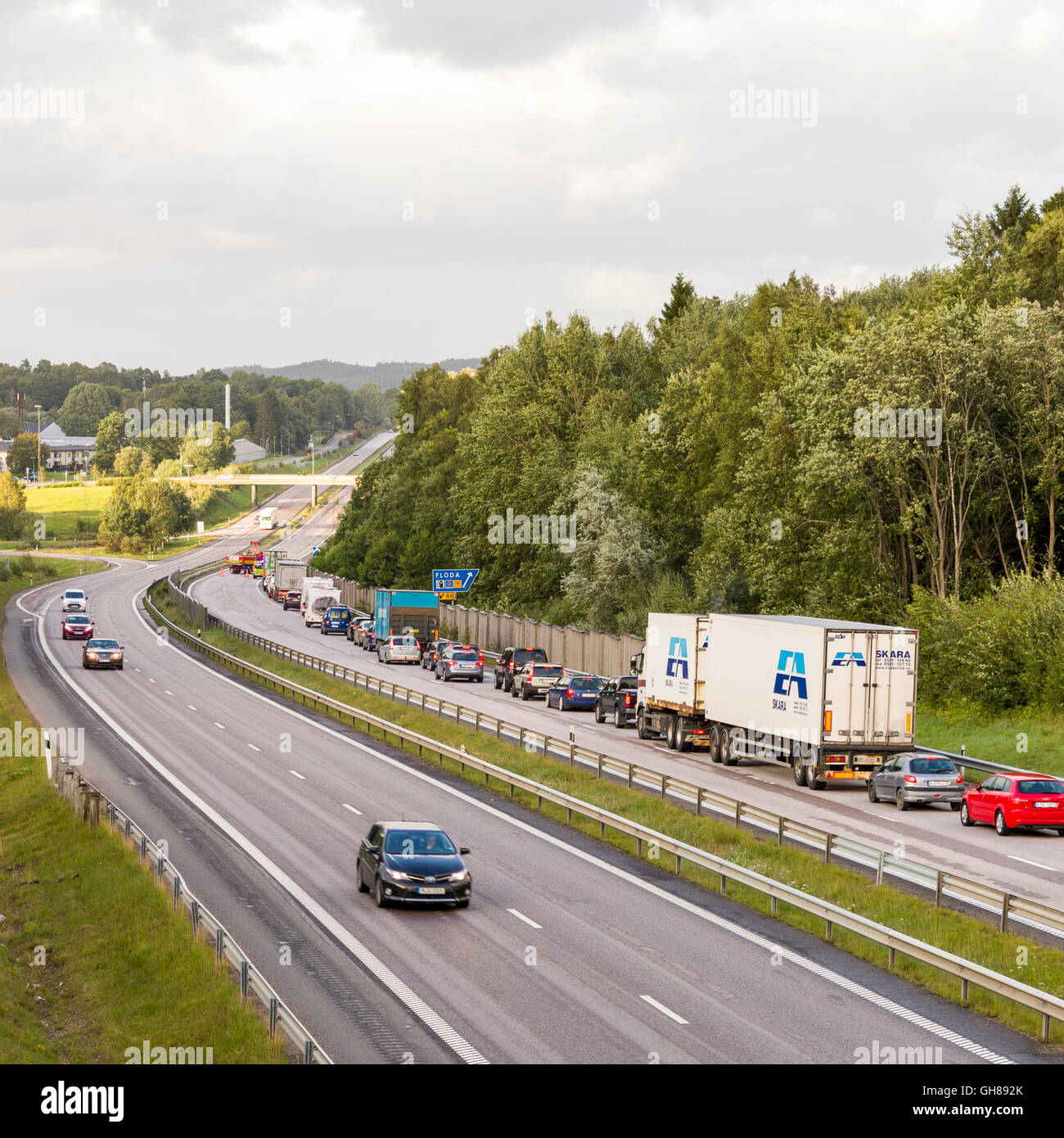 Sweden: E20 motorway, Floda, Sweden, 9th Aug 2016. E20 motorway ...
