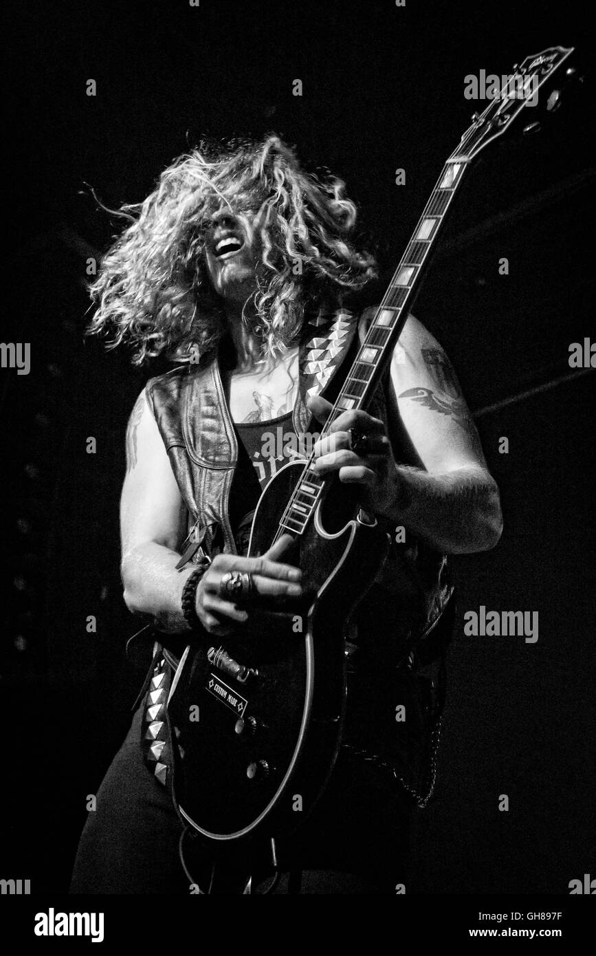 Zuma Rock Black and White Stock Photos & Images - Alamy