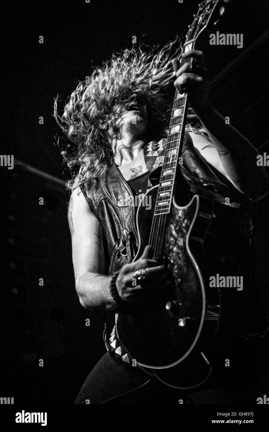 Zuma Rock Black and White Stock Photos & Images - Alamy