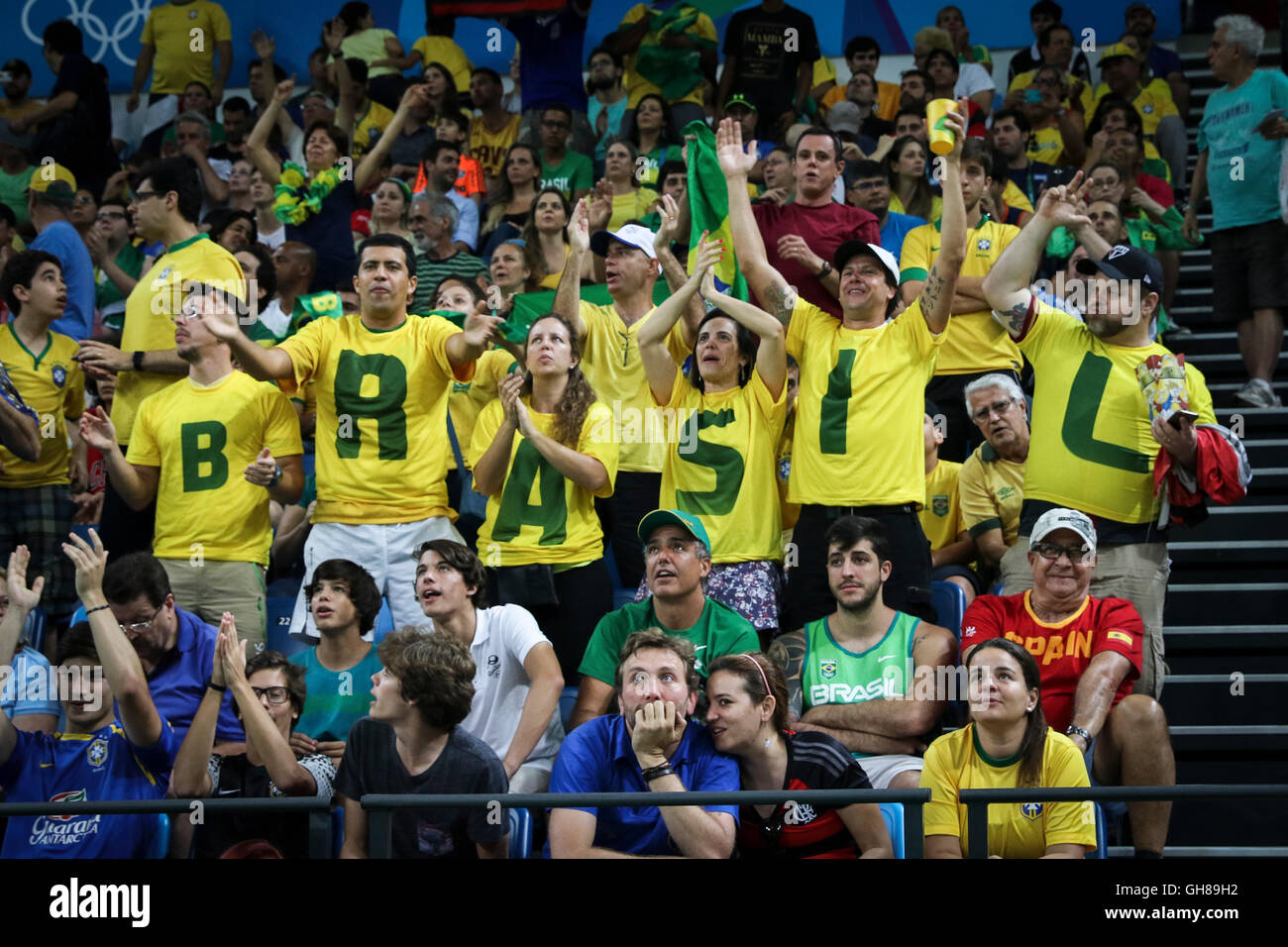 Rio olympics basketball hi-res stock photography and images - Alamy