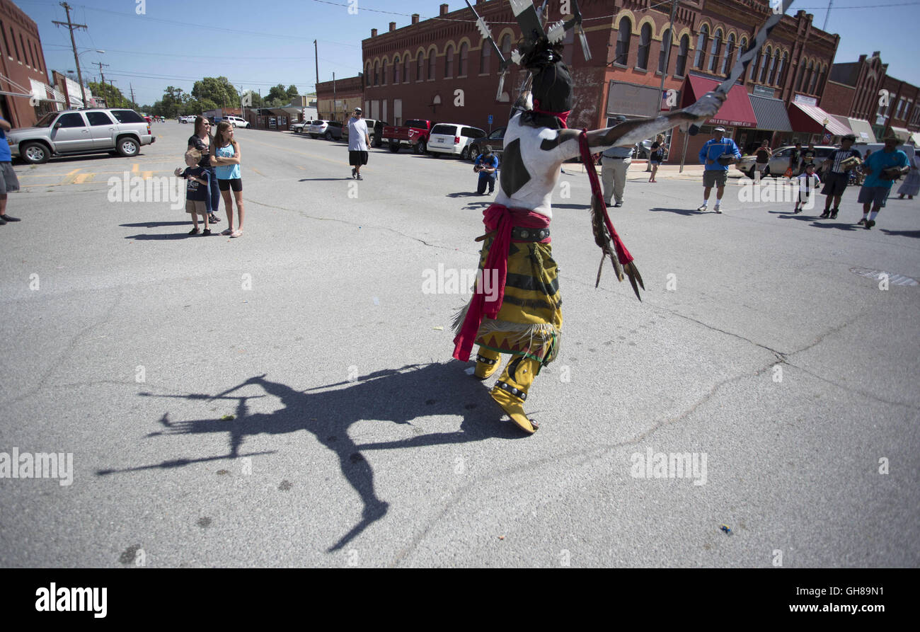 Anadarko, Oklahoma, USA. 8th Nov, 2016. A fire dancer performs a ...