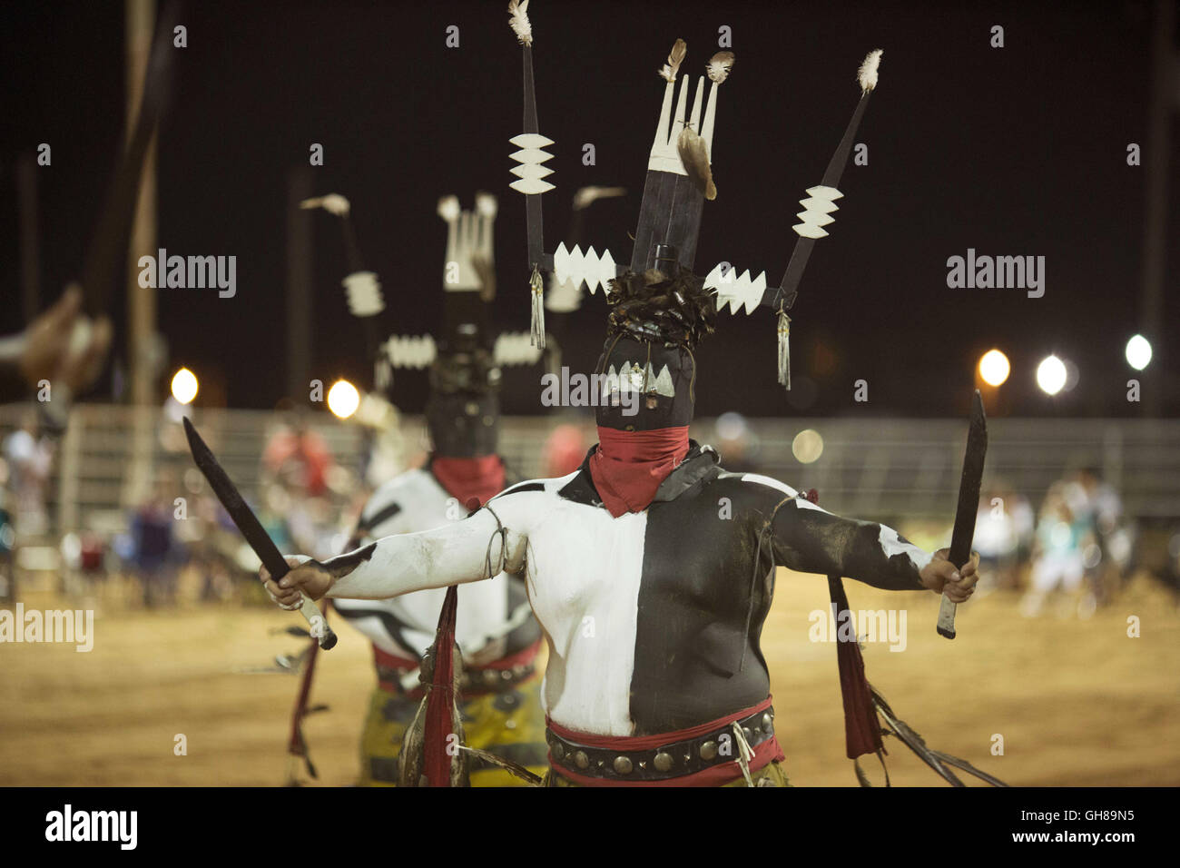 Apache indian family hi-res stock photography and images - Alamy