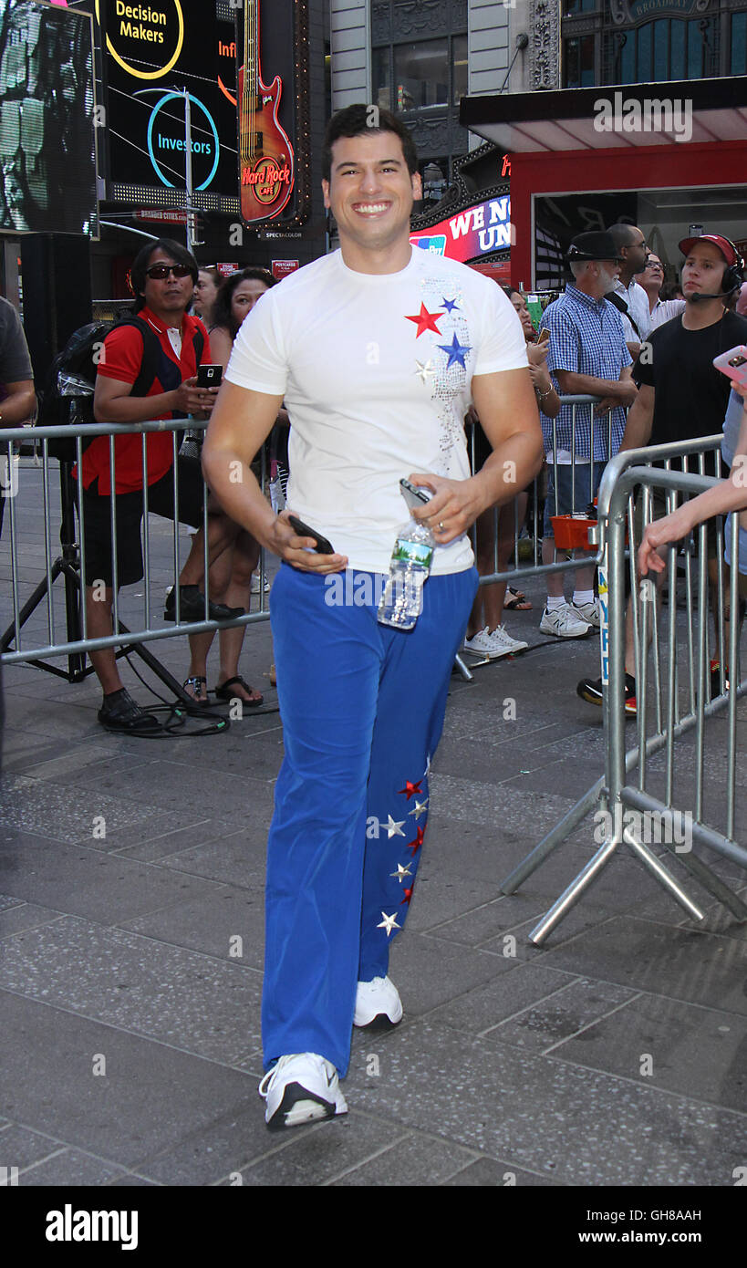 NEW YORK, NY-August 08: Gio Benitez at Good Morning America going for ...