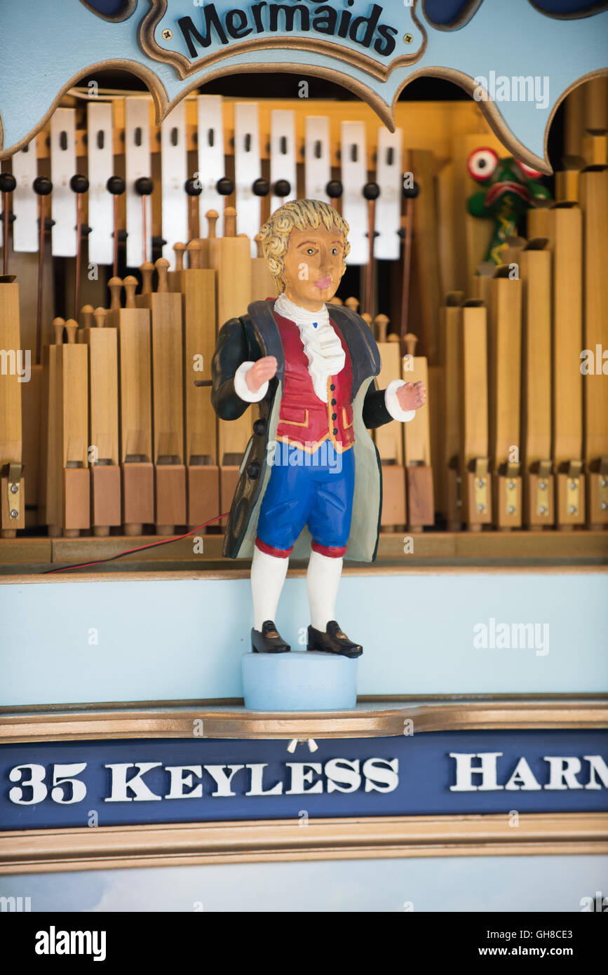 35 keyless steam powered fairground organ at papplewick pumping ...