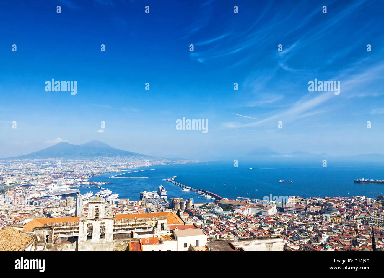 Panoramic view of Napoli city with famous Mount Vesuvius and Gulf of ...