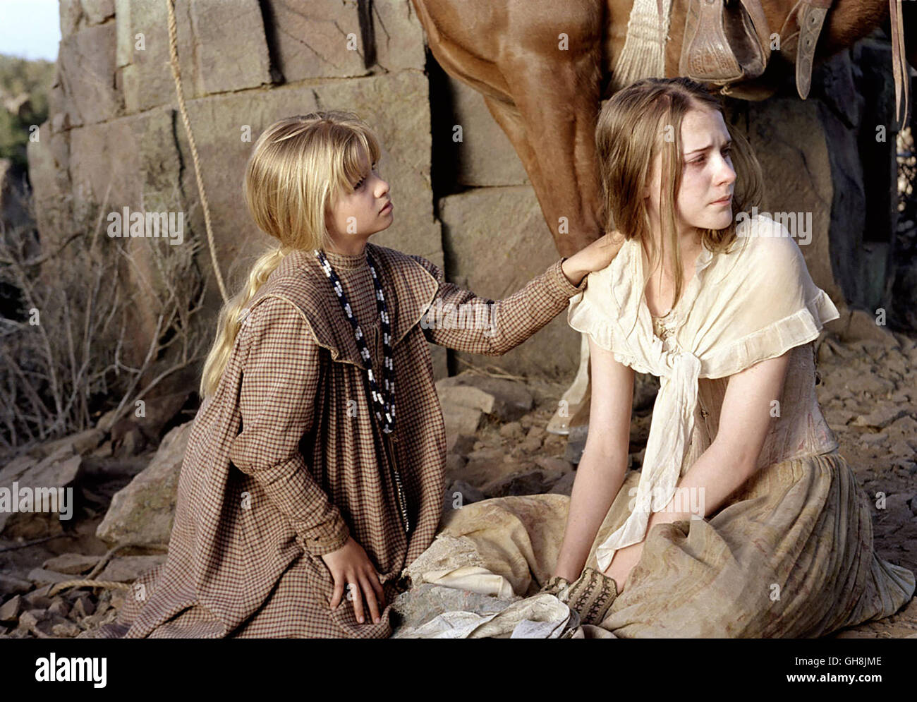 THE MISSING / The Missing USA 2003 / Ron Howard Dot (JENNA BOYD) und ...