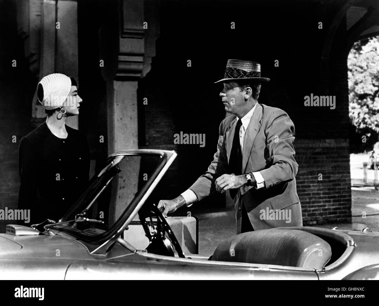 SABRINA / Sabrina USA 1954 / Billy Wilder AUDREY HEPBURN (Sabrina Fairchild), WILLIAM HOLDEN ...