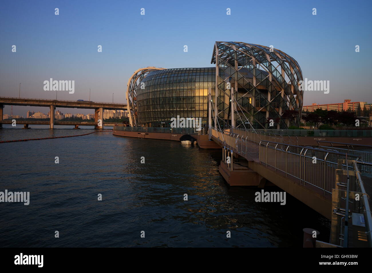 Floating Islands, Banpo bridge, Han River, Seoul Stock Photo - Alamy