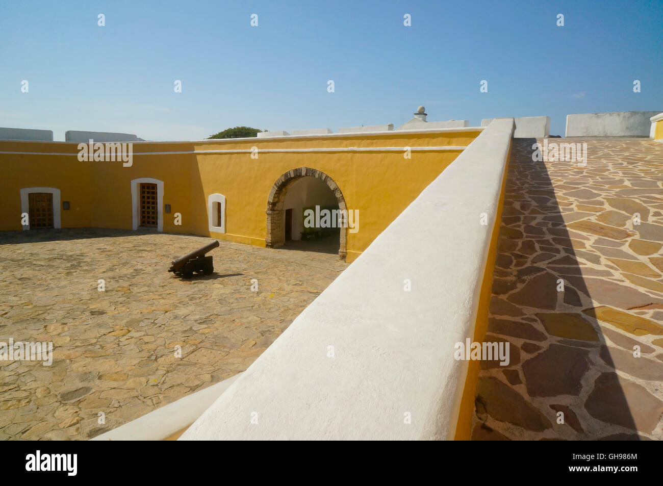 Historic Spanish fort and Museum in Acapulco, Mexico. Fort San Diego in ...
