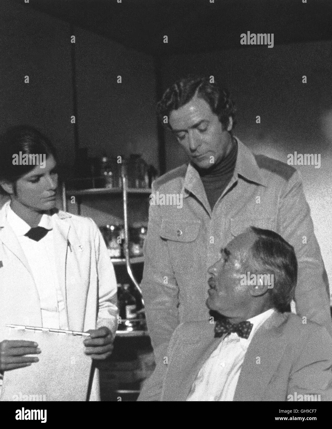 The Swarm KATHARINE ROSS (Helena Anderson), MICHAEL CAINE (Brad Crane ...