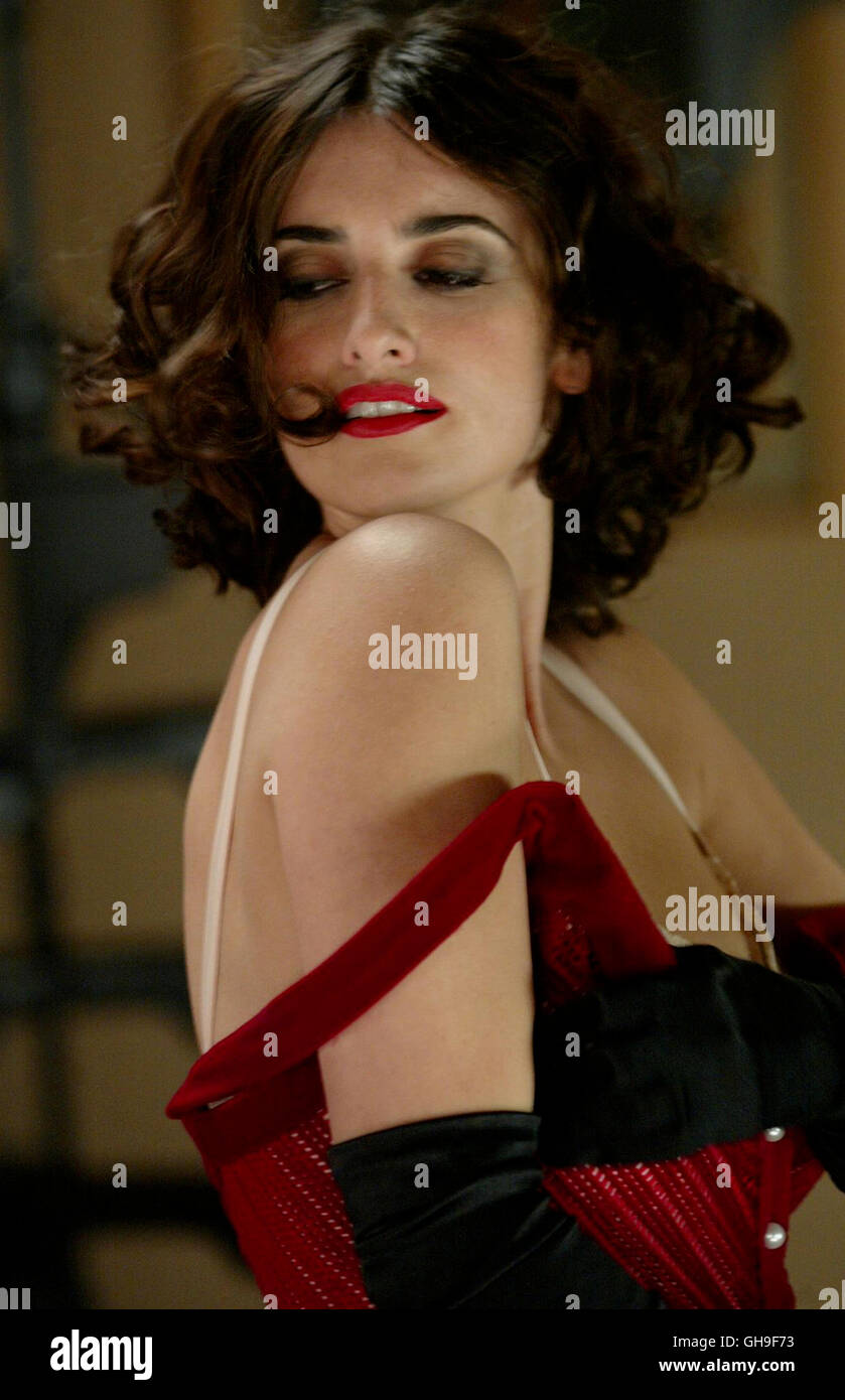 Mia (PENELOPE CRUZ) Regie: John Duigan aka. Head in the Clouds Stock ...