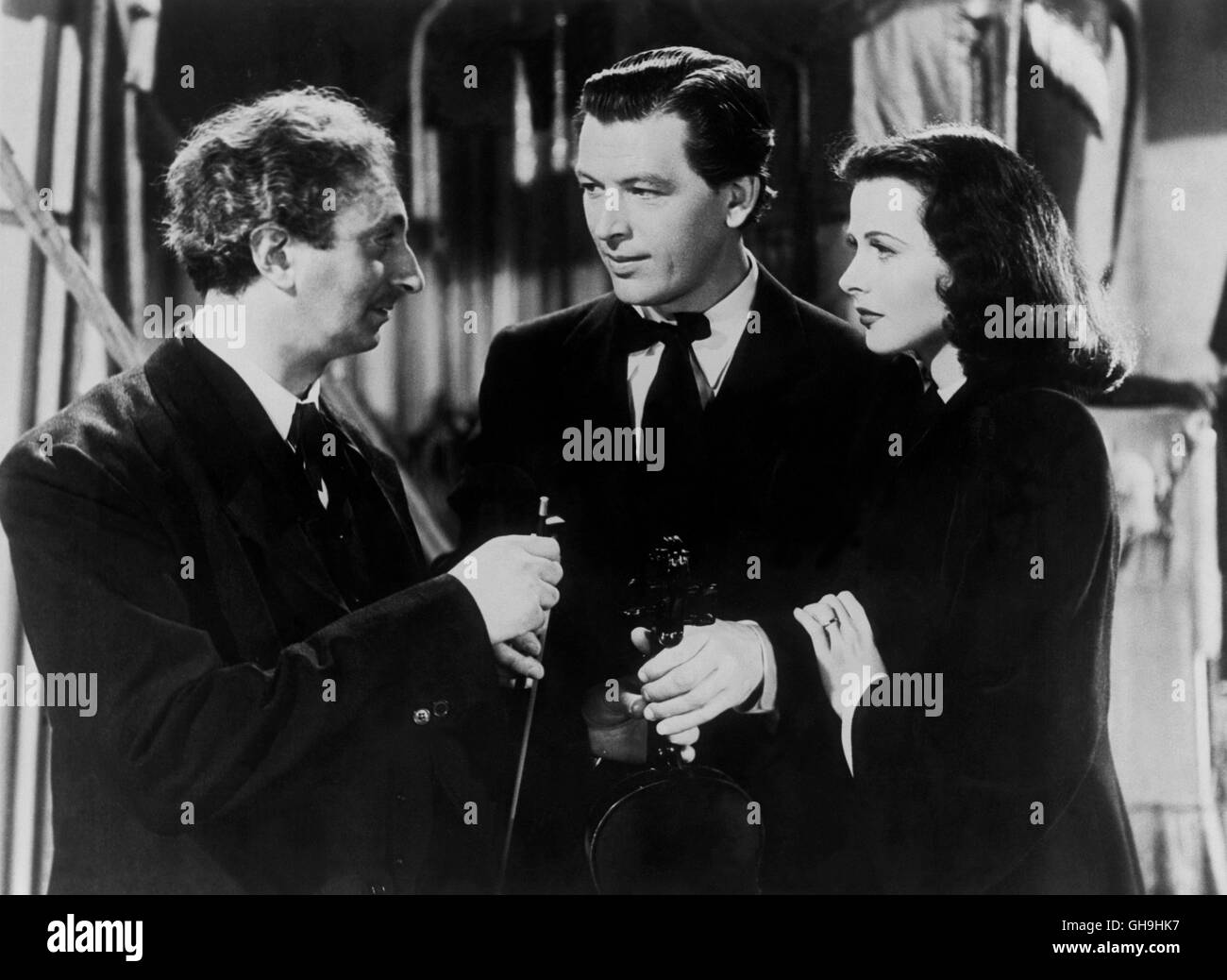 Ziegfeld girl hedy lamarr Black and White Stock Photos & Images - Alamy