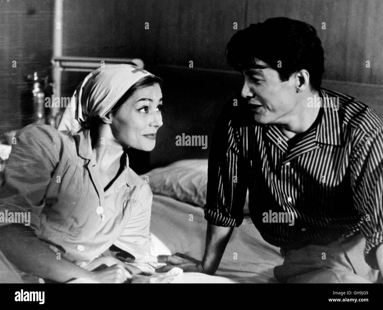 Eiji okada emmanuelle riva hiroshima Black and White Stock Photos ...