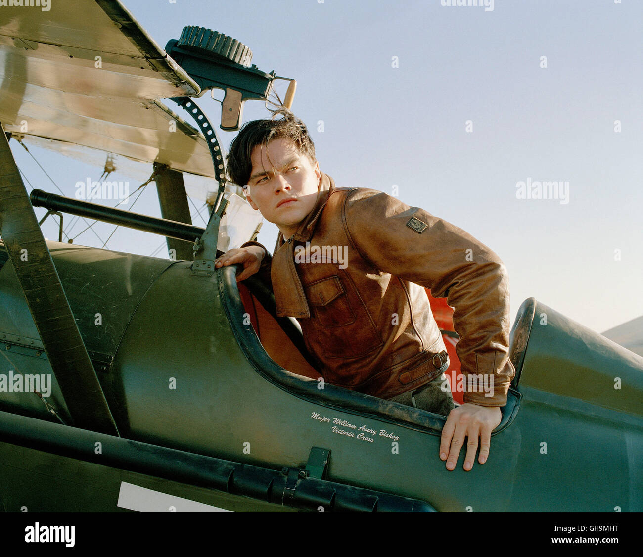 AVIATOR USA 2004 Martin Scorsese Howard Hughes (LEONARDI DiCAPRIO) in ...