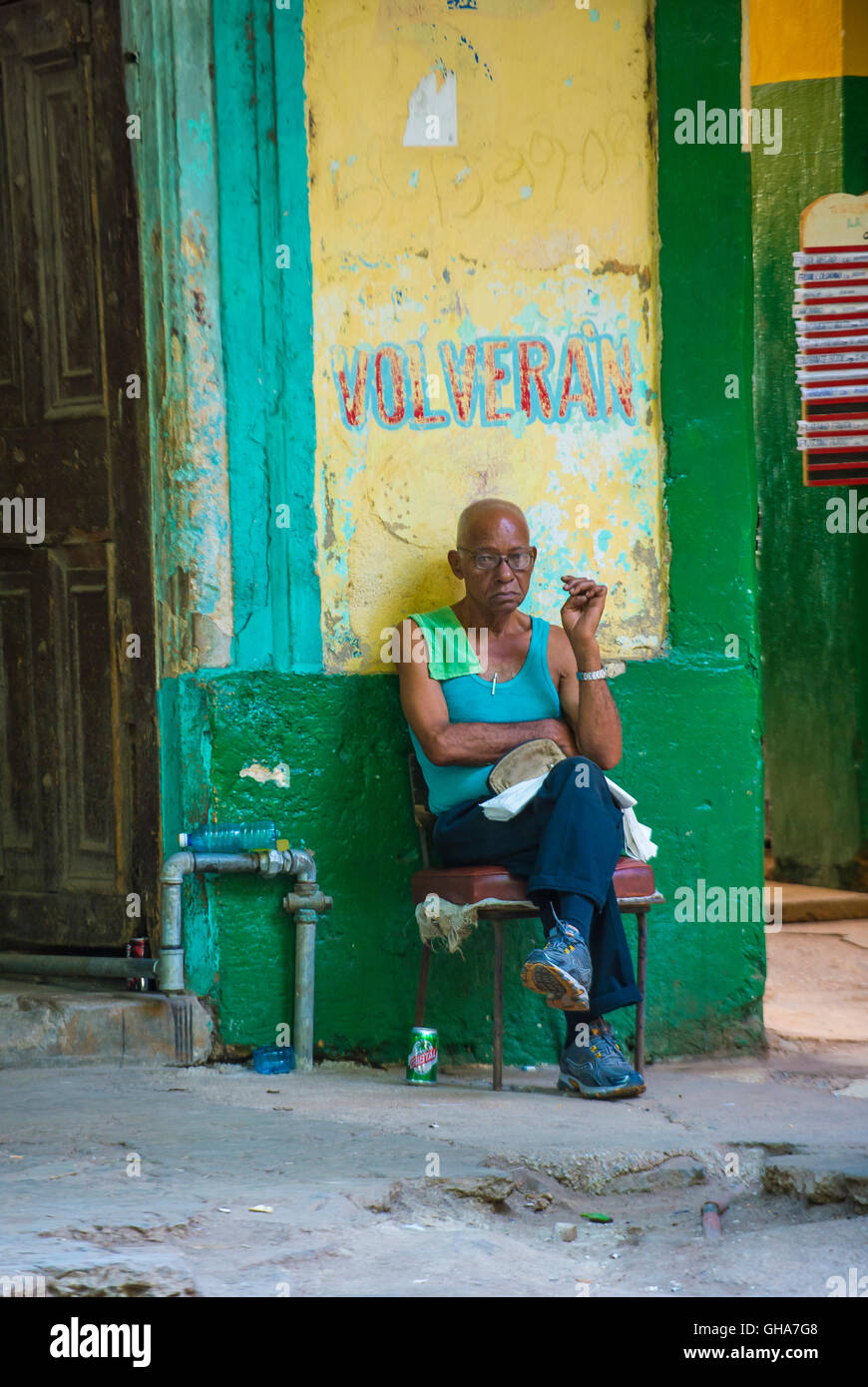 A portrait of a Cuban man in old Havana Stock Photo - Alamy